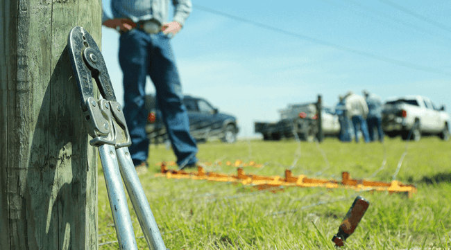 How to use fencing pliers - Stay Tuff Fence